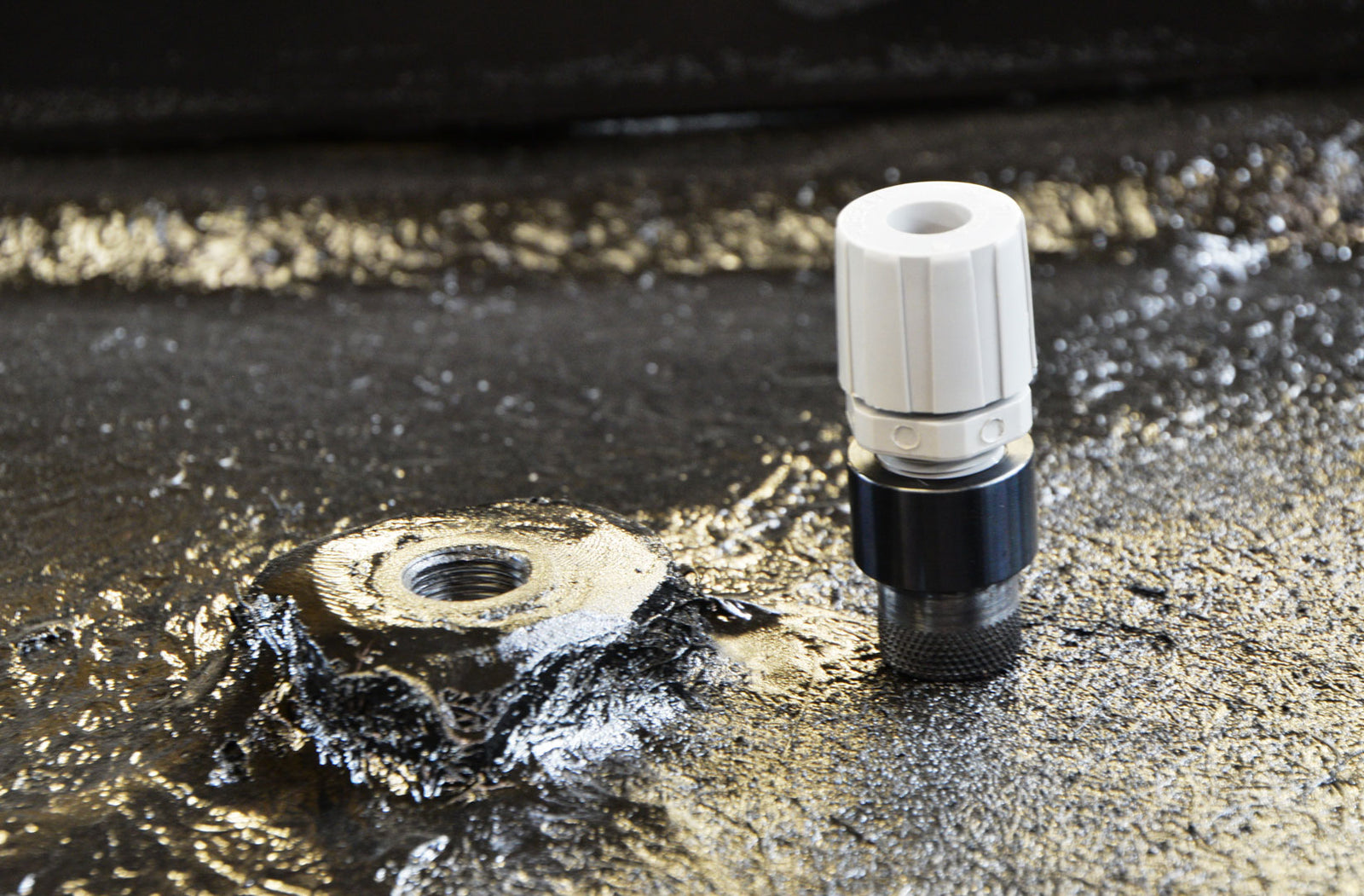 Injection or Vent Tube Port Assembly 2145-N 1/4",3/8",1/2" – JHM ...